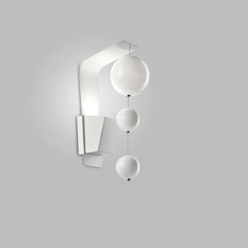 Metal Lux 252.111.02 Bolero, luxusní nástěnné svítidlo, 3 kuličky bílého skla, 1x10W LED, výška 57cm