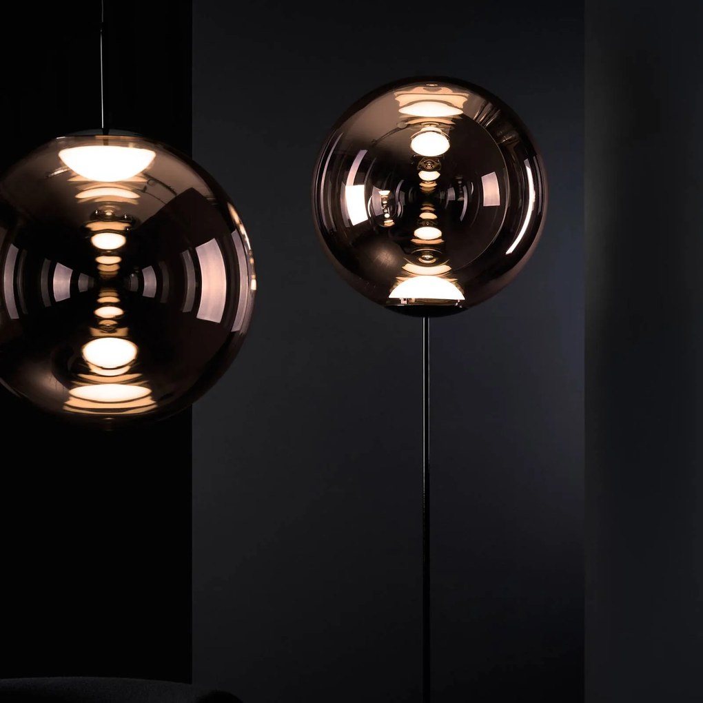 Tom Dixon Globe LED závěsné světlo, měď