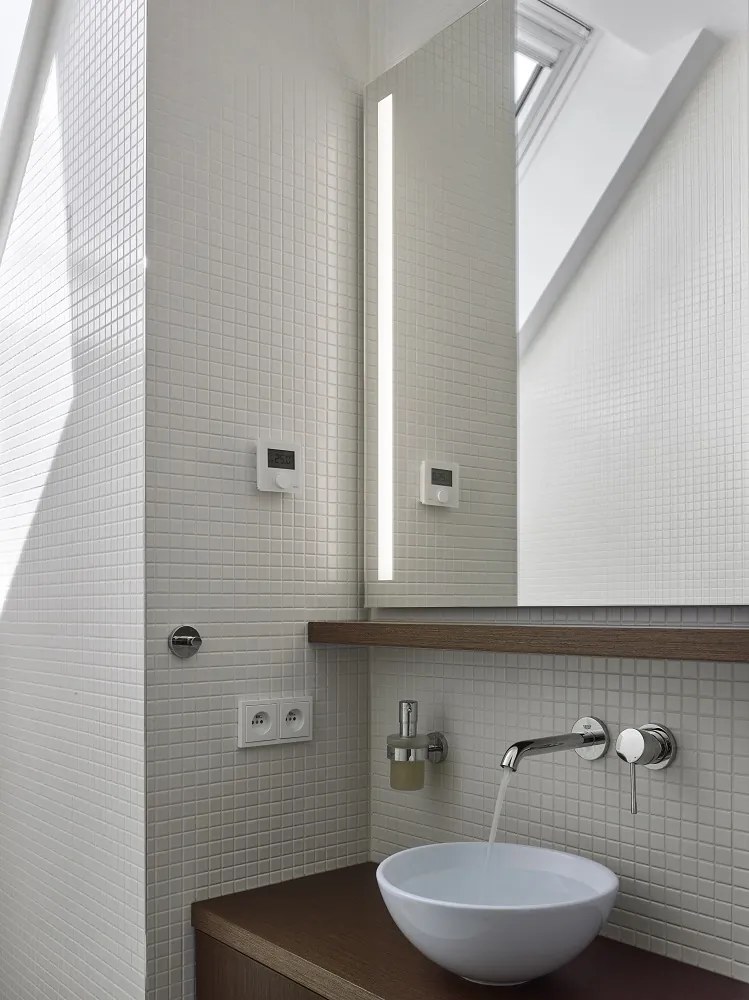 Zrcadlo do koupelny na míru se třemi LED pruhy a vypínačem - Lumina Duo