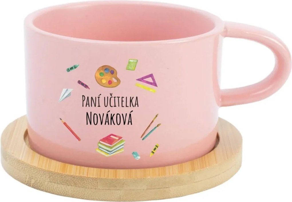 Personalizovaný keramický hrníček "MAKRONKA" pro paní učitelku/pana učitele (pomůcky)