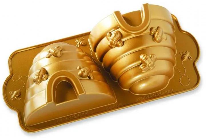 Nordic Ware Forma na včelí úl 3D zlatá