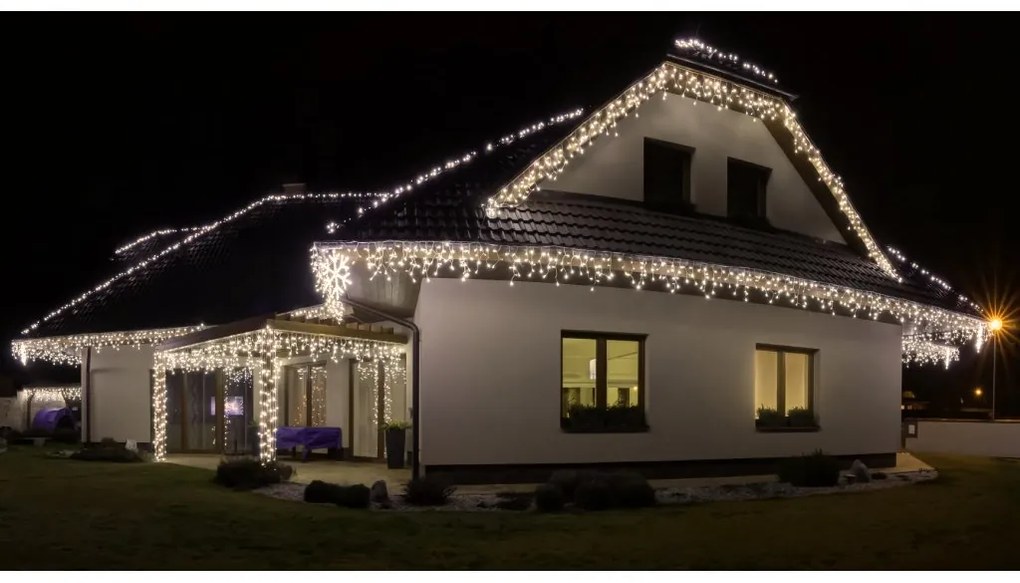 Venkovní LED vánoční závěs - teplá bílá, s 8 programy, různé délky na výběr Délka světelné části + délka přívodního kabelu a počet LED: 10m+5m, 310 L…