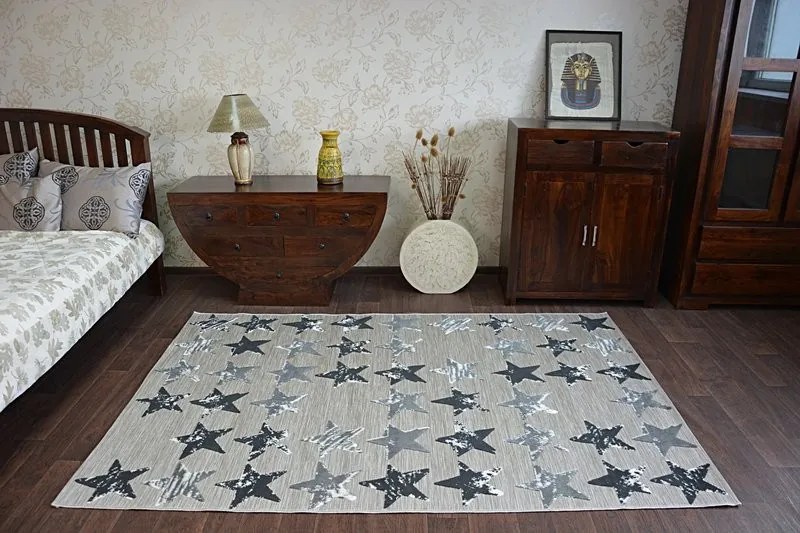 Kusový koberec LISBOA 27219/956 hvězda černý