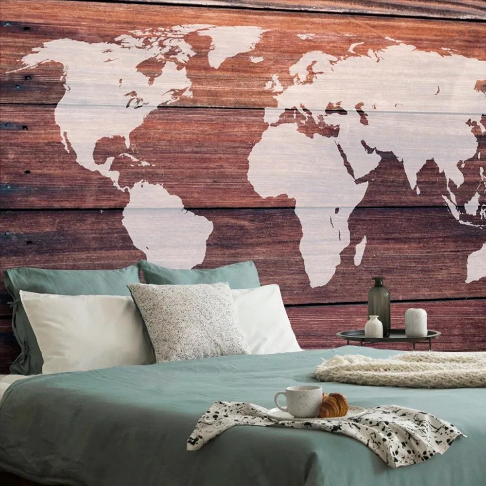 Samolepící tapeta mapa světa s dřevěným pozadím - 225x150 cm