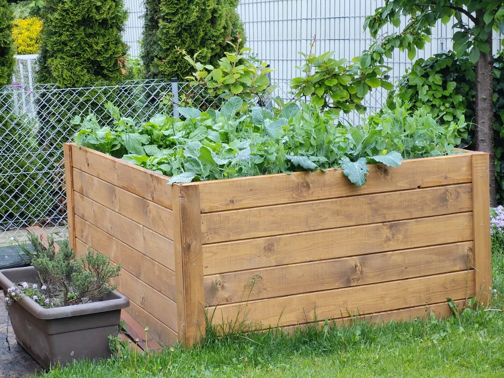Dřevěný vyvýšený záhon (0,6 x 1,2 x 0,4 m) - nejzahradnidomek.cz