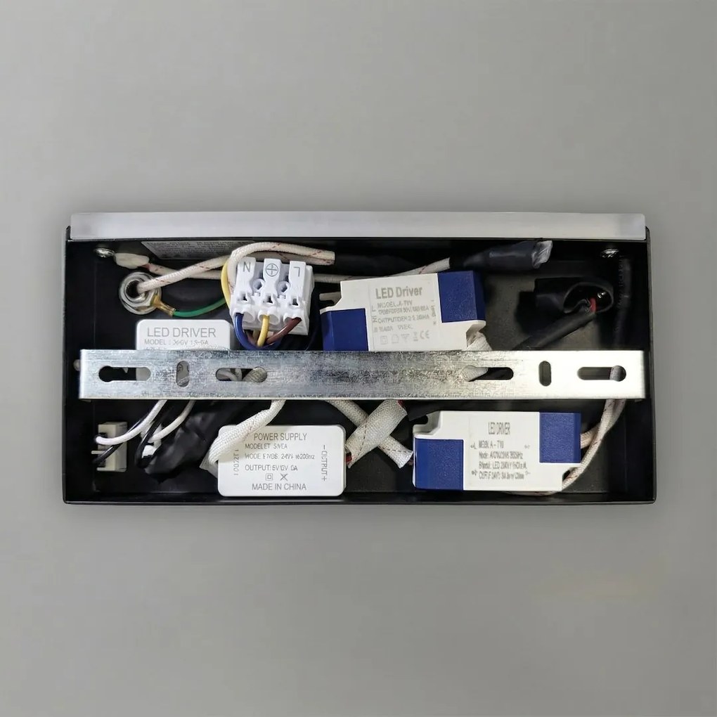 Nástěnné LED svítidlo Shelf, 1x LED 4+5+2w, 4000k, b/w, vypínač