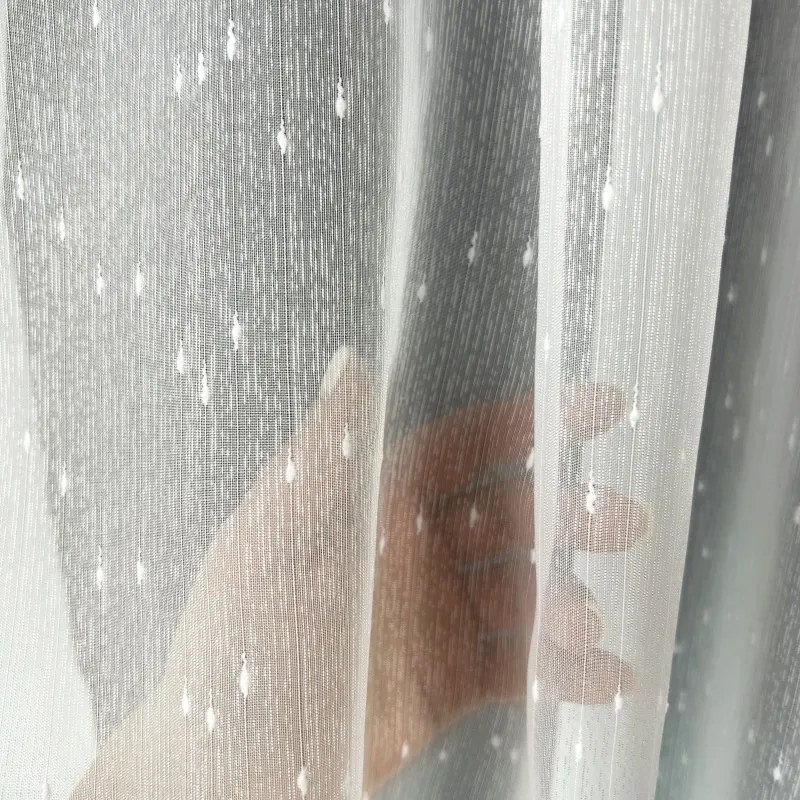 Voálová záclona Rain s olůvkem bílá metráž Ervi