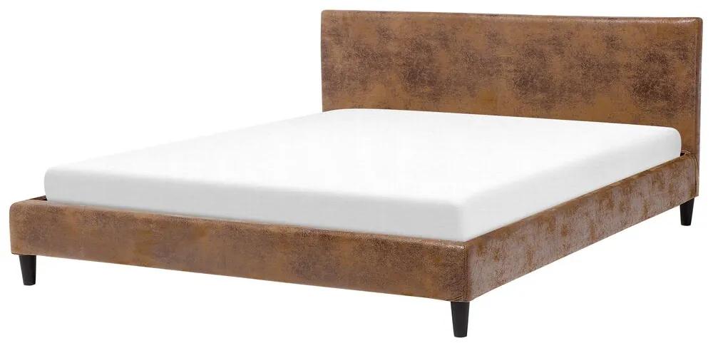 Čalouněná hnědá postel se vzhledem kůže 180x200 cm FITOU Beliani