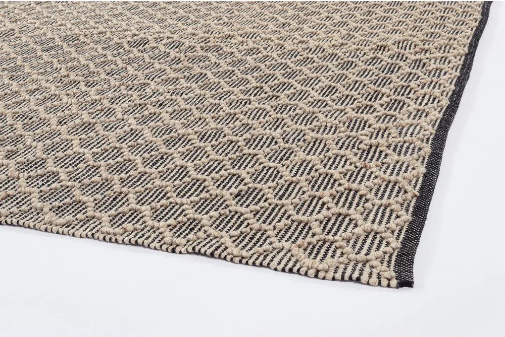 Černý/v přírodní barvě vnitřní a venkovní koberec 200x300 cm Dhawan – Bizzotto