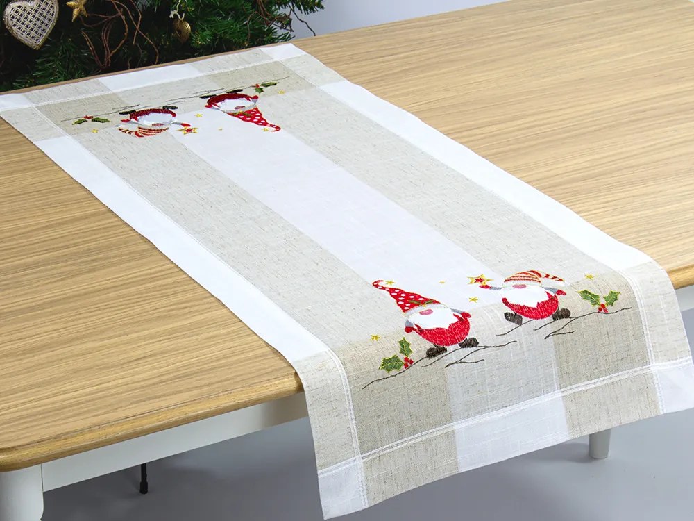 Vánoční vyšívaný ubrus Santa Claus TiaHome - 40x85 cm
