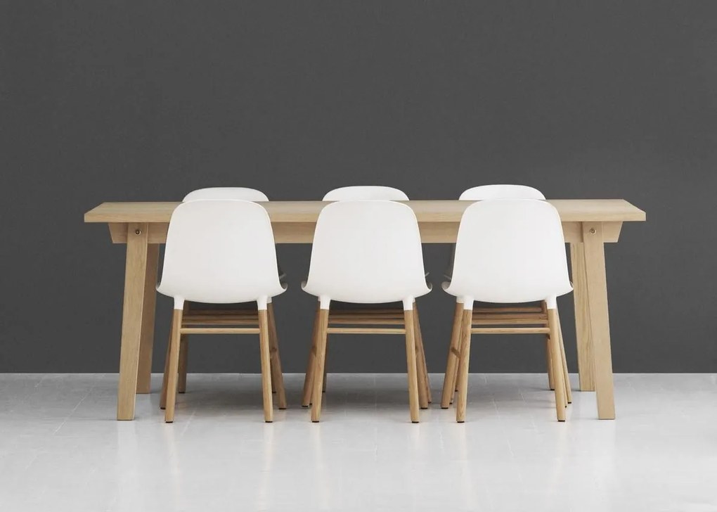 Normann Copenhagen Židle Form Chair Černá