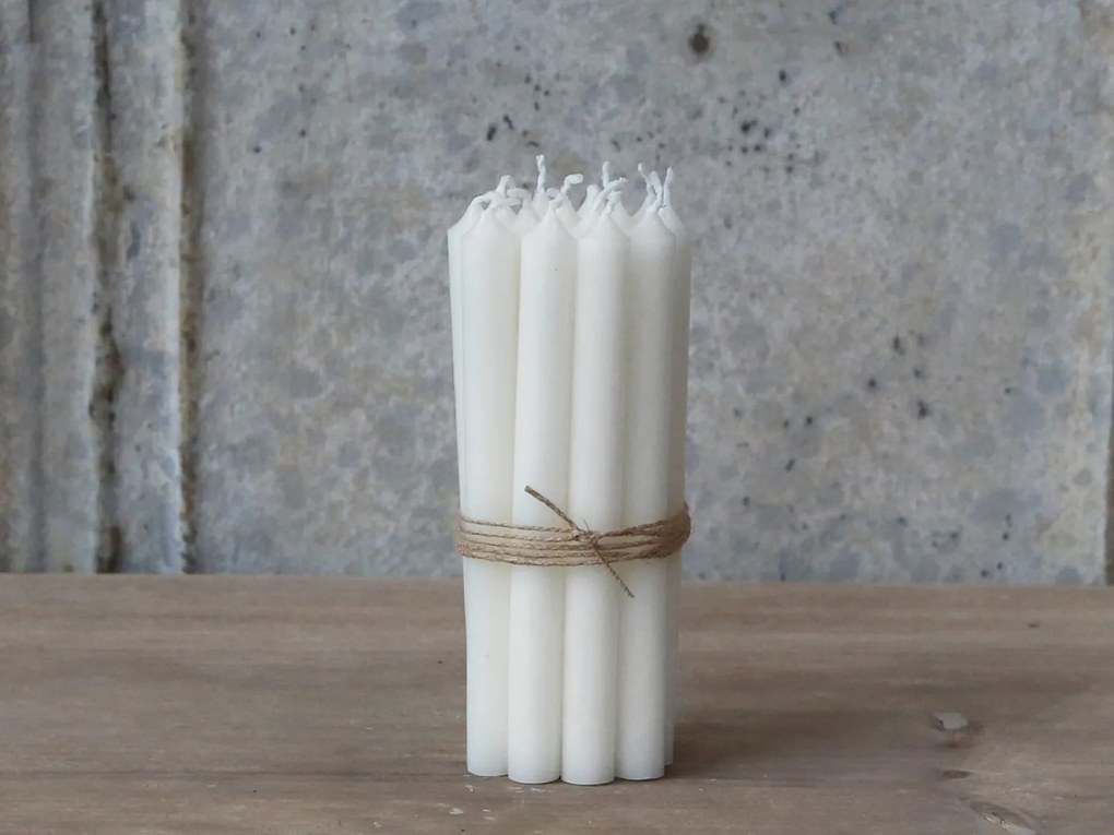 Bílá úzká svíčka Taper white - Ø 1,2 *13cm / 2.5h
