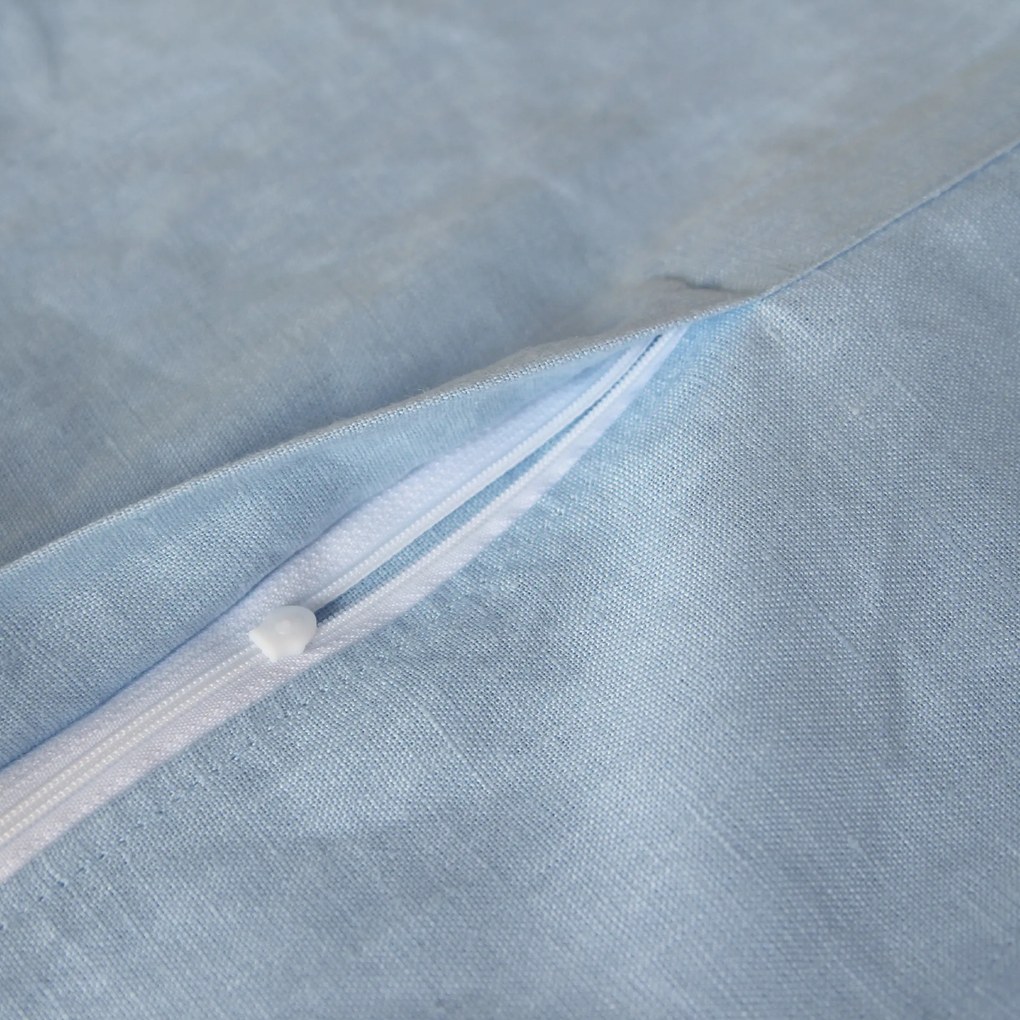 TULULUM Lněný povlak na polštář světle modrý Rozměr polštáře: 50 x 60 cm