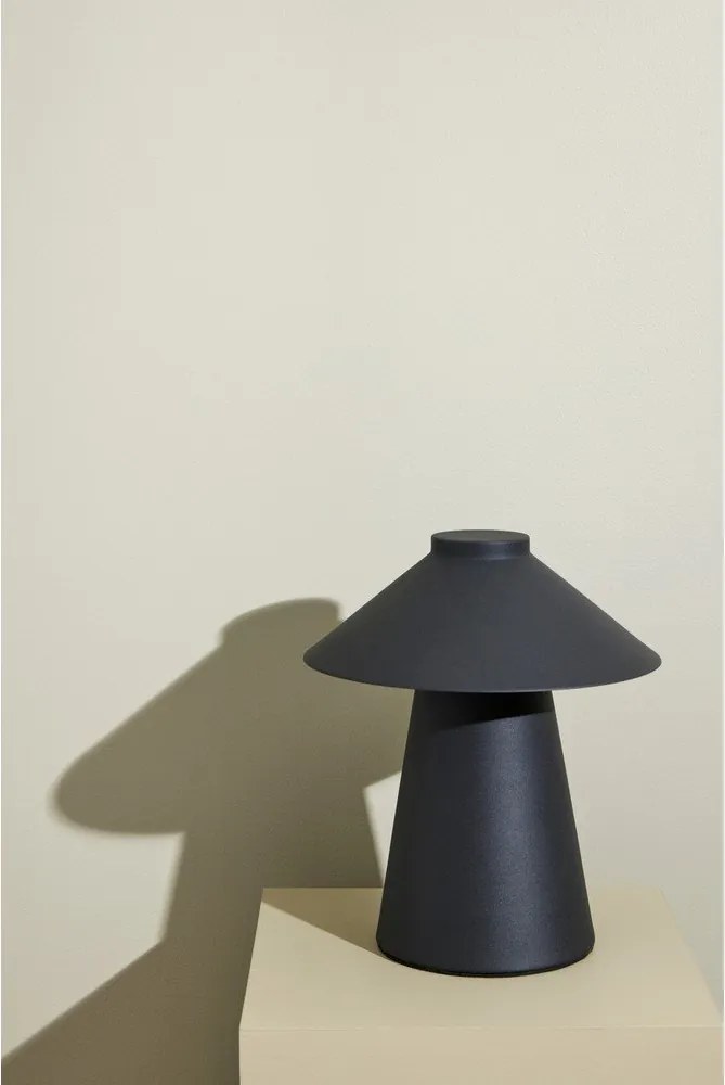 Černá kovová stolní lampa Chipper - Hübsch