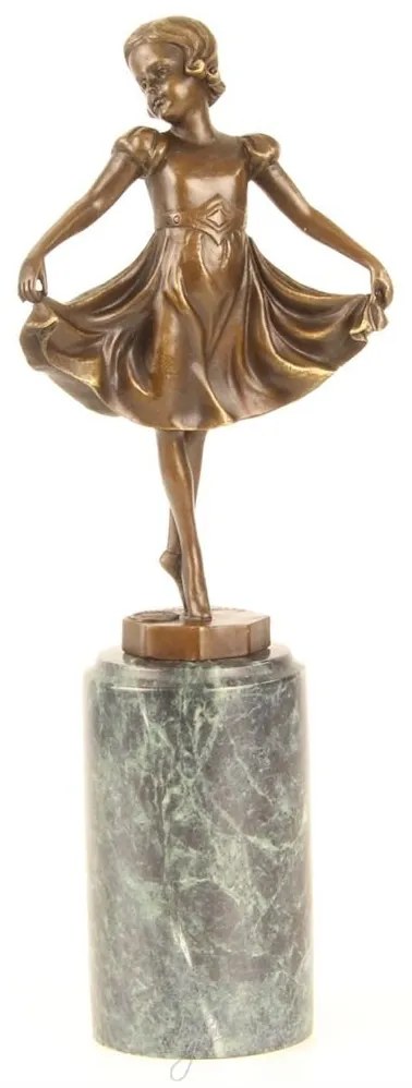 Bronzová socha - Holčička