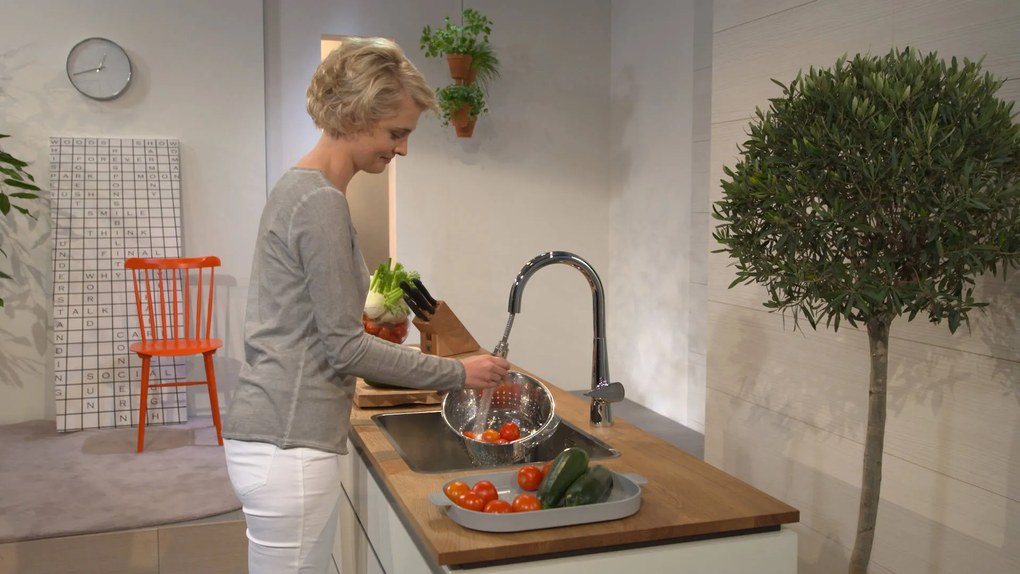 Hansgrohe Talis M51, páková dřezová baterie 200 s vytahovací sprškou, chromová, 72813000
