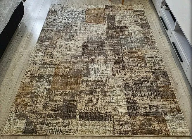 HU Šedý koberec s linkovaným vzorem Luxess 33-Grey Rozměr: 60x110 cm