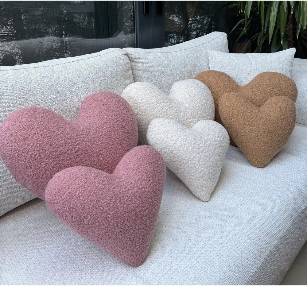 Dekorační polštář 38x33 cm Teddy Kalp – Mioli Decor
