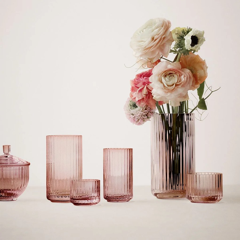 LYNGBY Skleněná váza Vase Burgundy 20 cm, růžová barva, sklo