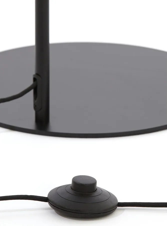 Černá stojací lampa (výška 160 cm) Solna – Light & Living