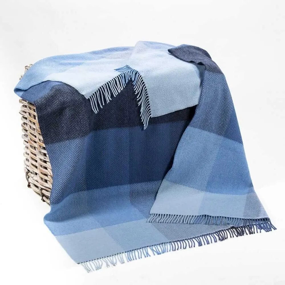 Deka Merino vlna / kašmír Blue Mix Herringbone Block 180 x 136 cm John Hanly