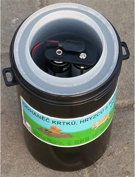 Odpuzovač krtků a hrabošů FORMAT OdK-H2 s náhodně se měnícím zvukem