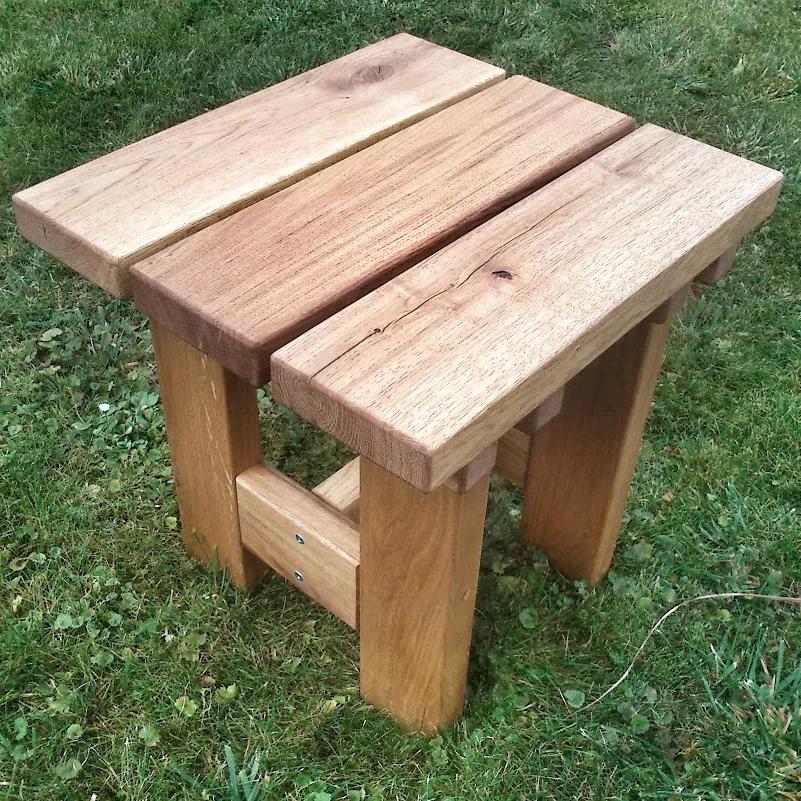 KULHÁNEK Přírodní dubová stolička Odstín nátěru: olej - teak