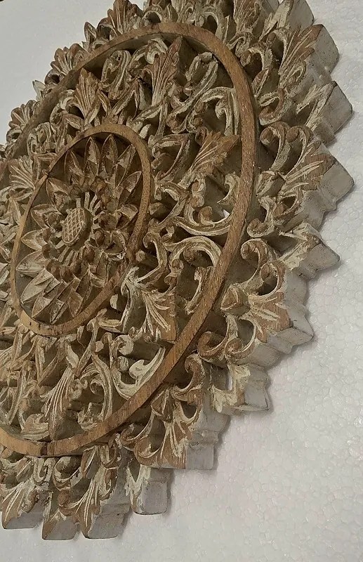 Závěsná dekorace MANDALA natural dřevo, ruční práce, 40 cm