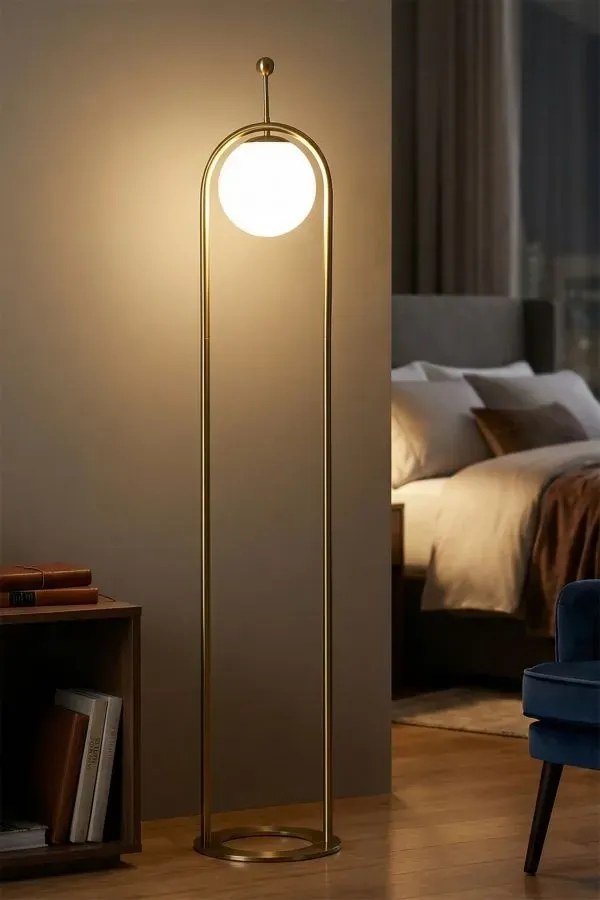 Stojací lampa Glamy 168 cm bílá/zlatá