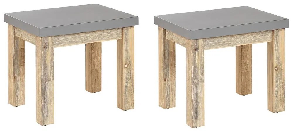Sada 2 zahradních židlí z betonu a akátového dřeva šedá OSTUNI Beliani