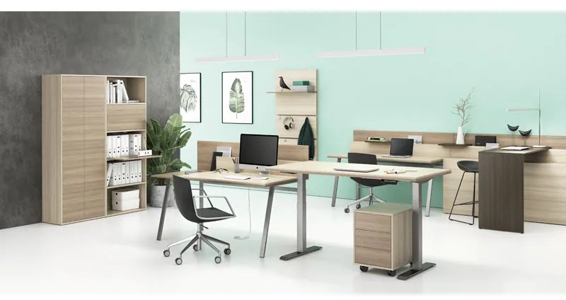 PLAN Kancelářský stůl SINGLE LAYERS, posuvná vrchní deska, s přepážkami, nastavitelné nohy, dub přírodní / dub mořený