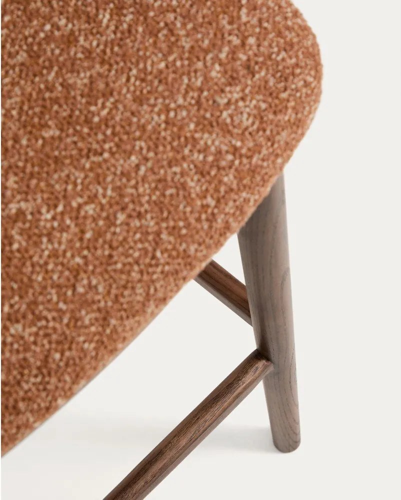 Čalouněná barová židle v terakotové barvě (výška sedáku 75 cm) Ciselia – Kave Home