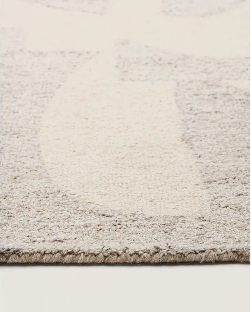 Šedý/béžový ručně tkaný vlněný koberec 200x300 cm Norela – Kave Home