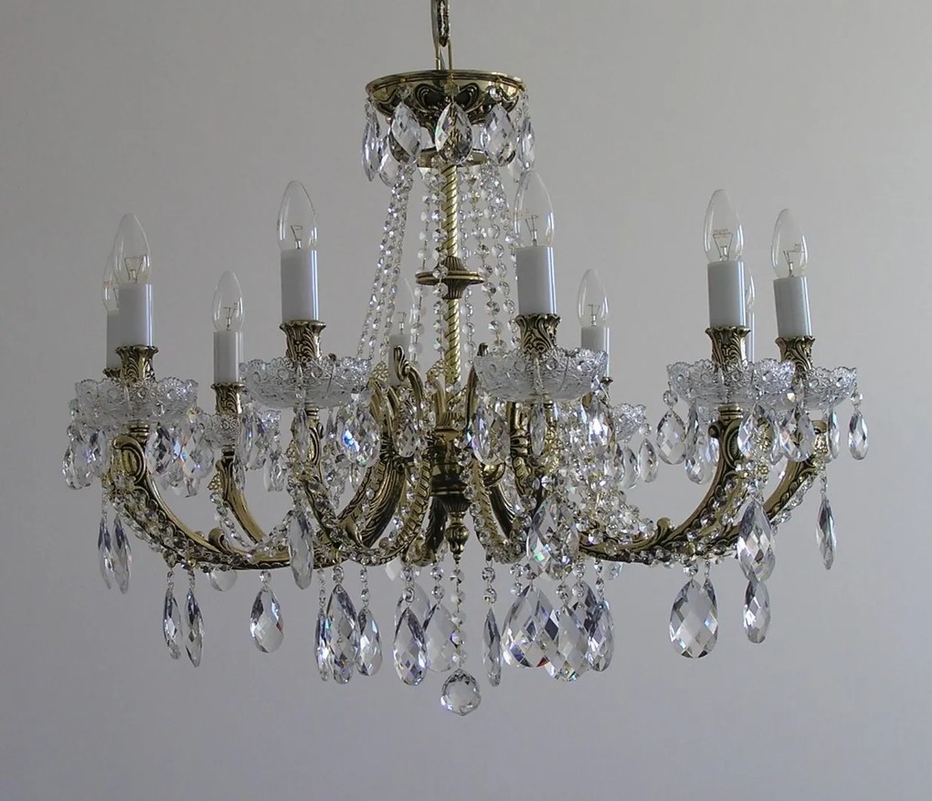 8 Arms Crystal cast brass chandelier - Gold brass &amp; PK500 hand cut