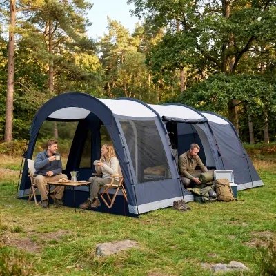 Outsunny Tunelový stan pro 4 osoby, rodinný stan se spací a obývací částí, 6 oken, 3 dveře, podlážka, stojací výška, vodní sloupec 3000 mm