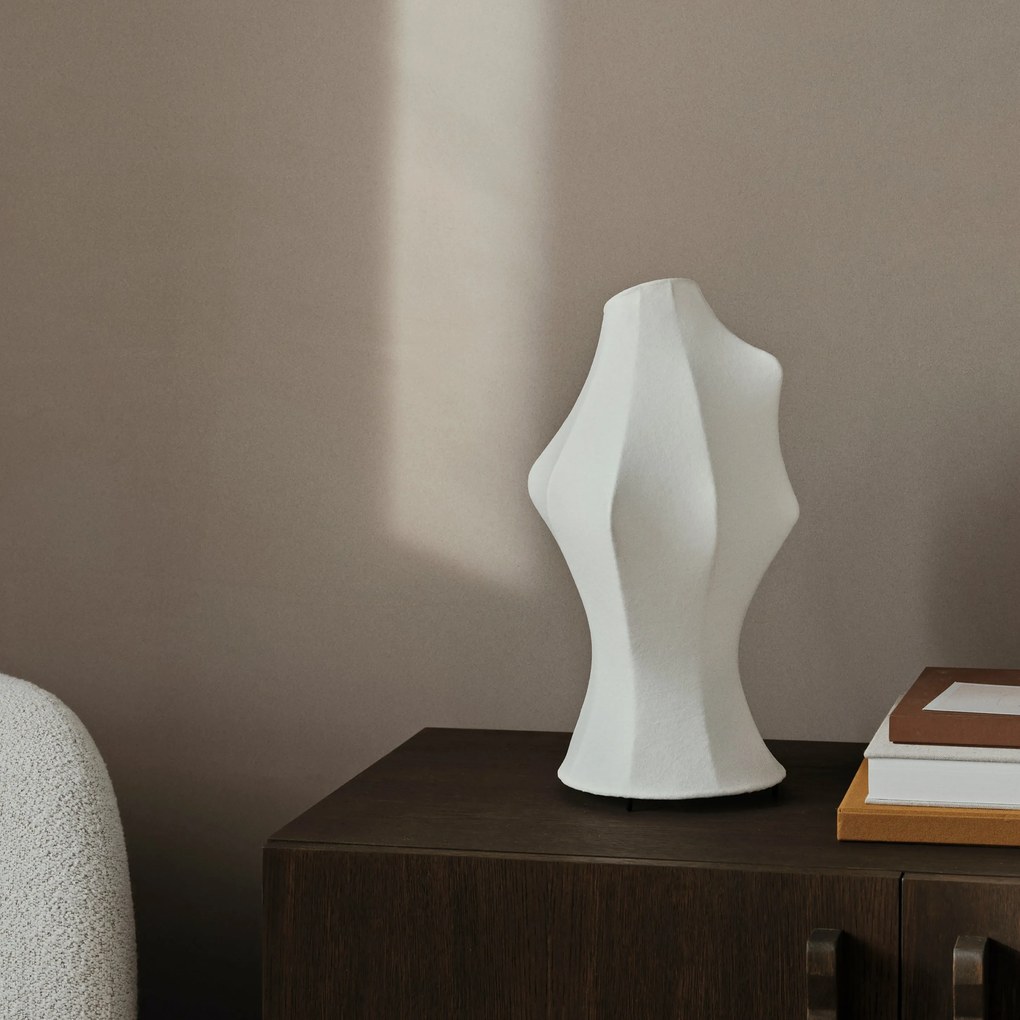 FERM LIVING Stolní lampa Dae, White