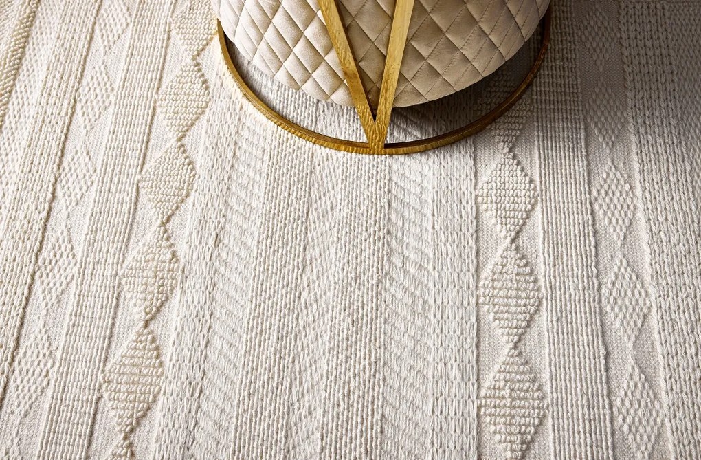 Diamond Carpets India, Ručně vázaný kusový koberec Winter DESP P88 Mohair White, 80x150, bílá, ložnice