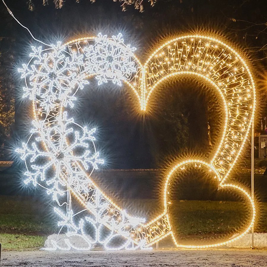Easy Fix LED světelný řetěz, 5 m, venkovní, kontura, teple bílá, 60 diod, bílý kabel, IP67
