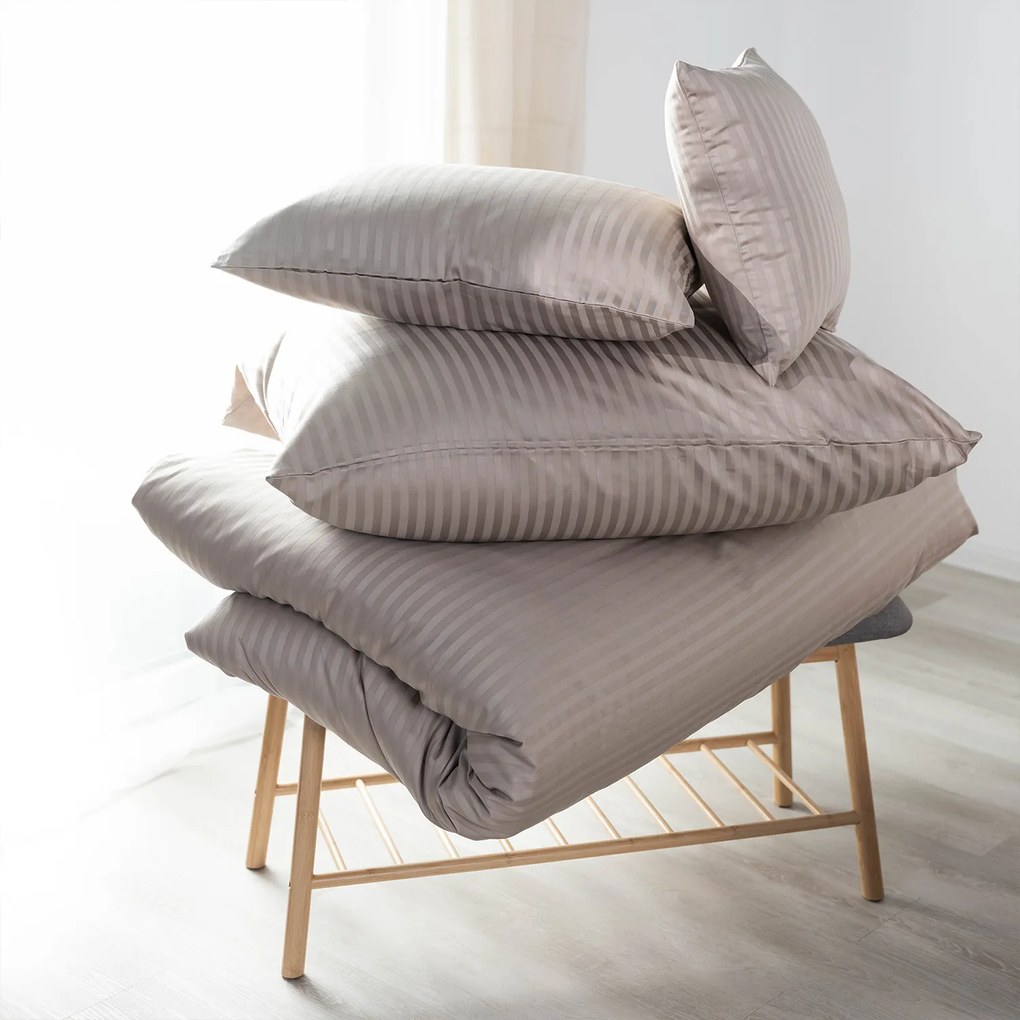 Damaškové saténové prodloužené povlečení Pruh 10 mm - Light brown Velikost: 140 x 220 + 70 x 90