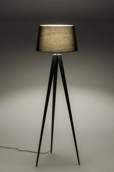 Stojací lampa Kohlmann Limited Black Dia