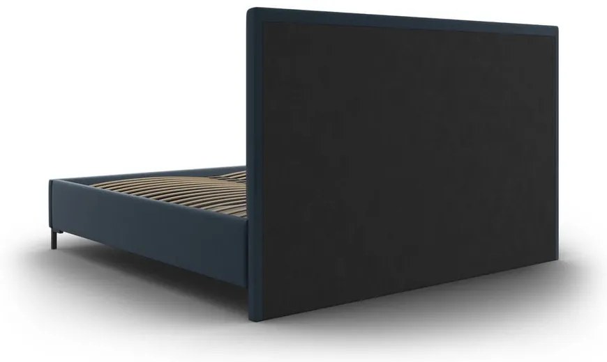Tmavě modrá čalouněná dvoulůžková postel s úložným prostorem s roštem 160x200 cm Casey – Mazzini Beds