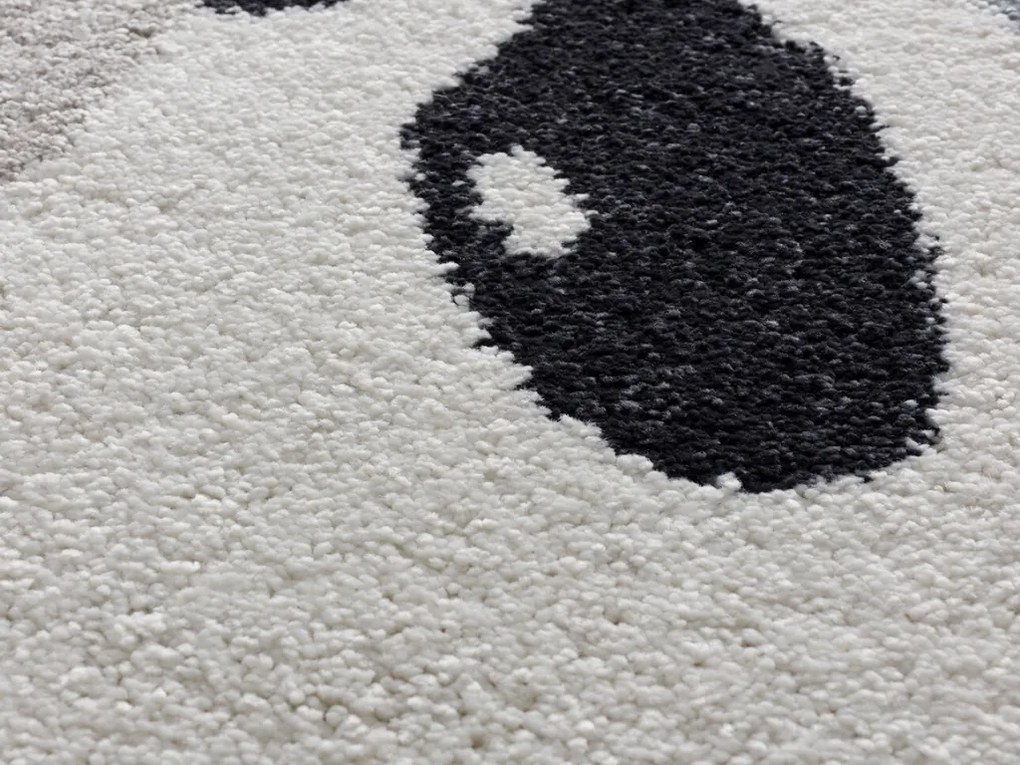 Obdélníkový koberec PANDA do dětského pokoje
