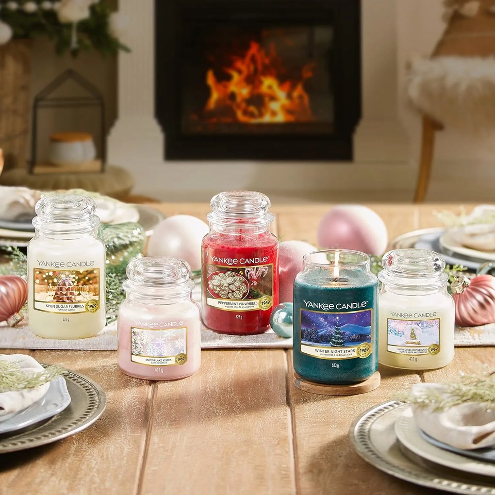 Yankee Candle vonná svíčka Classic ve skle velká Peppermint Pinwheels 623 g