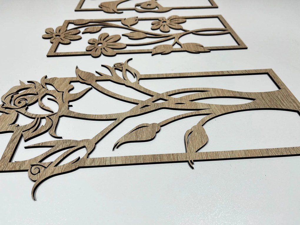 dřevo života Dřevěná dekorace 3 KVĚTINY Barevný vzor: Bílá, Rozměry (cm): 29x50