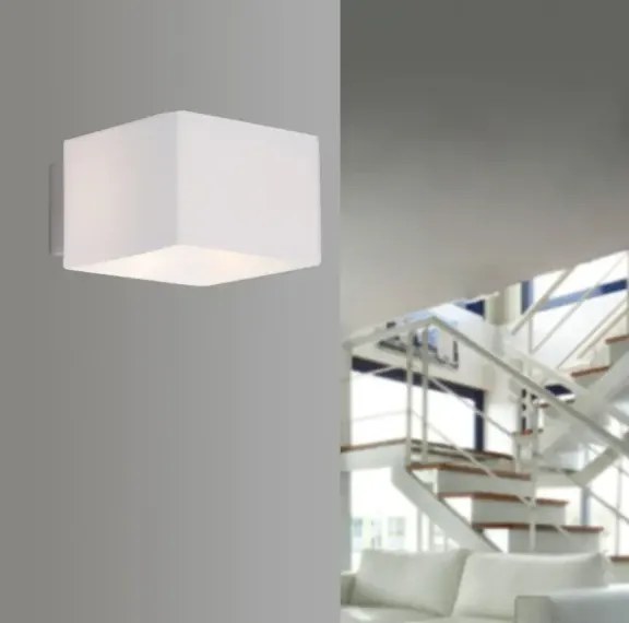 Designové nástěnné svítidlo Tulip bílé