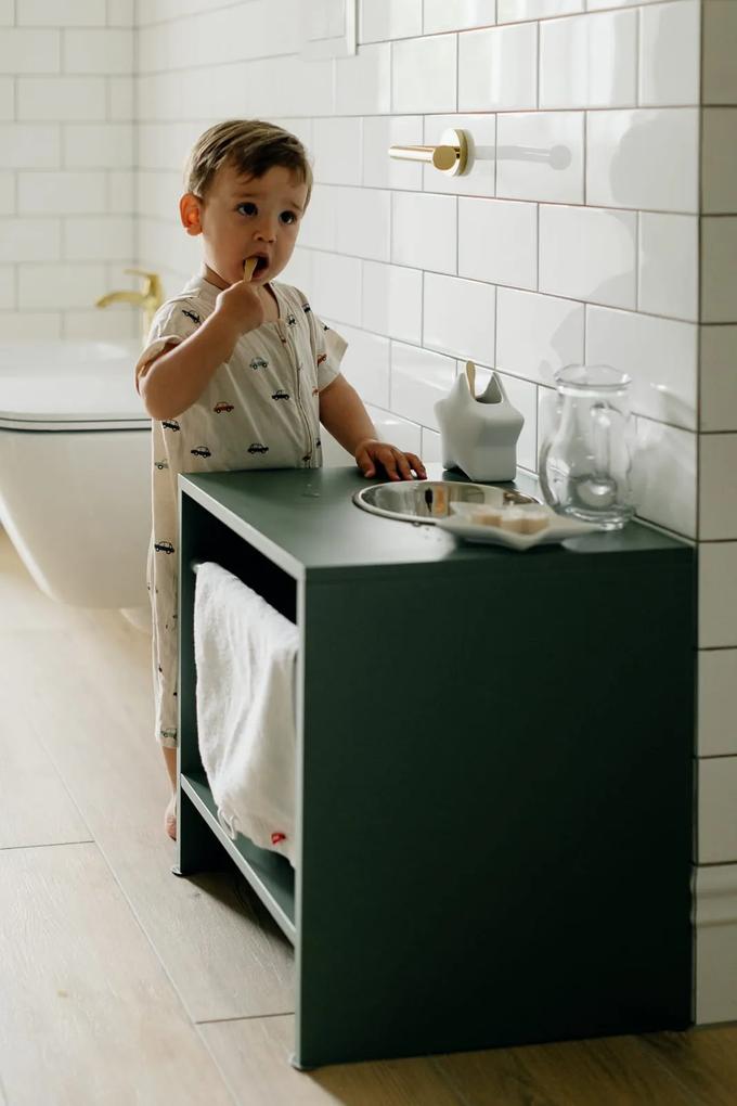 Dřevěná montessori koupelna pro děti - zelená