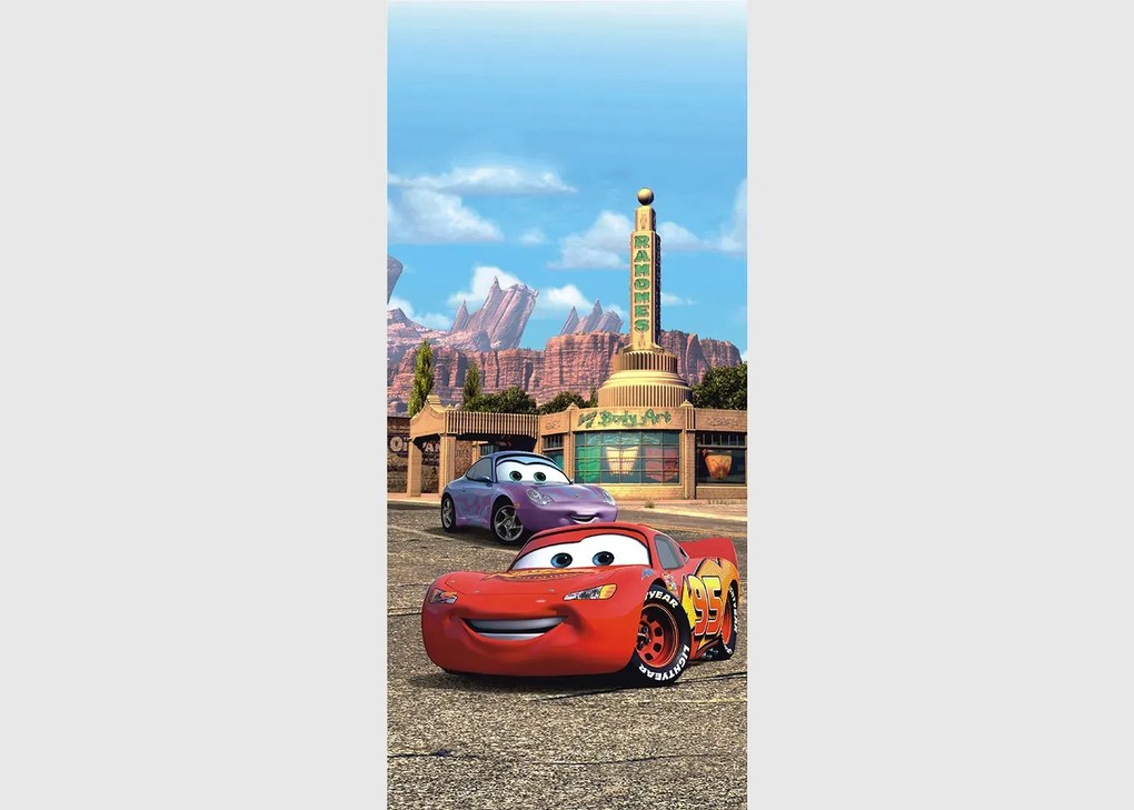 Dětská vliesová fototapeta na zed' Auta Blesk a Sally, Disney | 90 x 202 cm | DFTDNV 5405