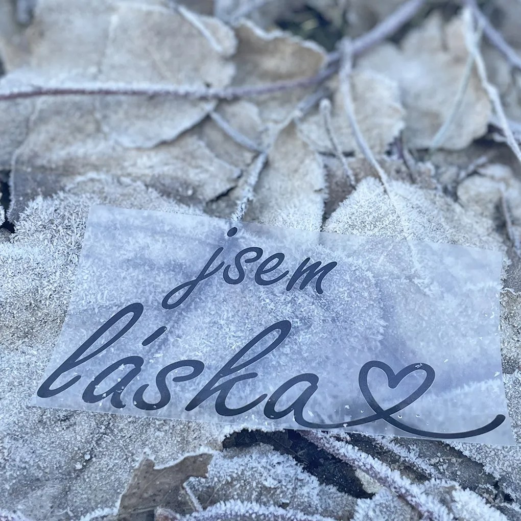 Vylen Jsem láska  Černá