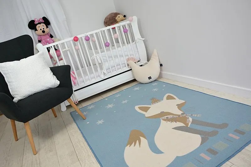 Dětský protiskluzový koberec LOKO Líška nebeský - 160x220 cm