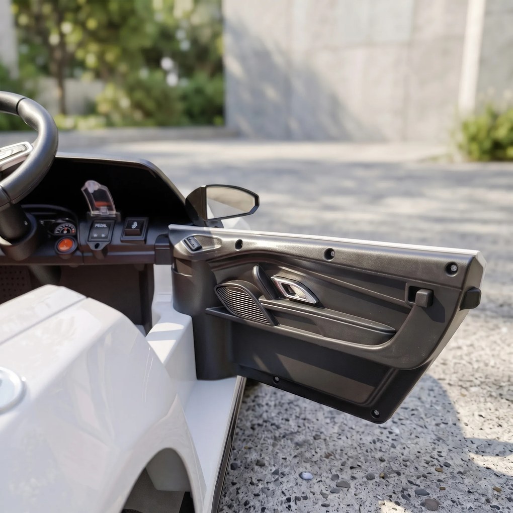 AIYAPLAY Dětské elektrické auto 12V Dětské auto s dálkovým ovládáním Lithium-akumulátor 2 motory Plynulý start Zadní odpružení Bílá